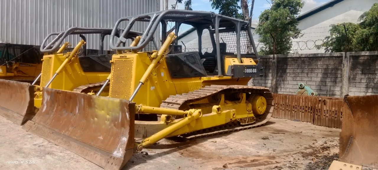 KOMATSU/ BULLDOZER D85ESS – TRI 39 | Bulldozer | PT. Titan Rajawali ...